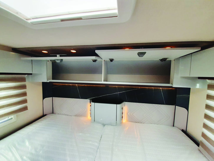 Bürstner Elegance 910G - Practical Motorhome